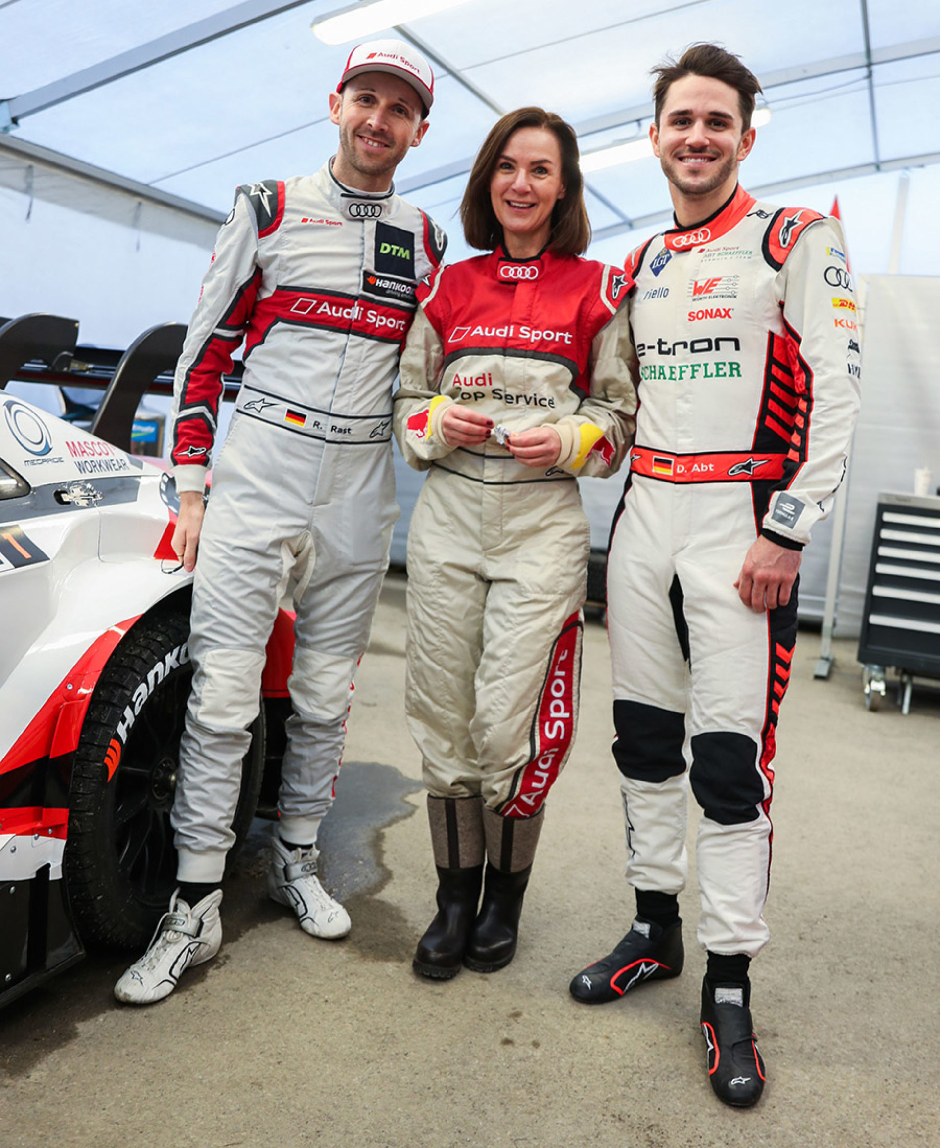 Audi Racing Drivers Show How It's Done in the Snow at GP Ice Race