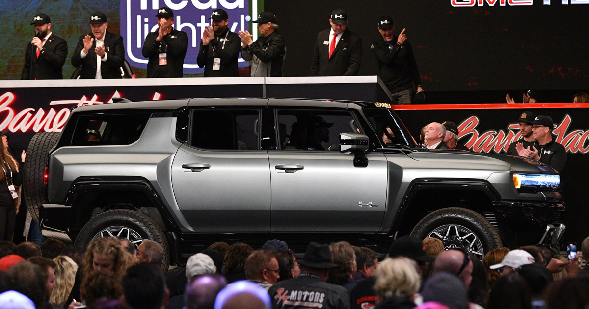 First Production 2024 GMC HUMMER EV Edition 1 SUV Raises $500,000 for ...